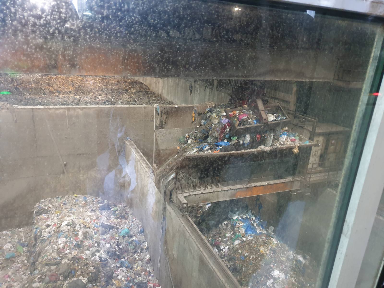 Εκπαιδευτική επίσκεψη στο εργοστάσιο ανακύκλωσης - Viannitika.gr